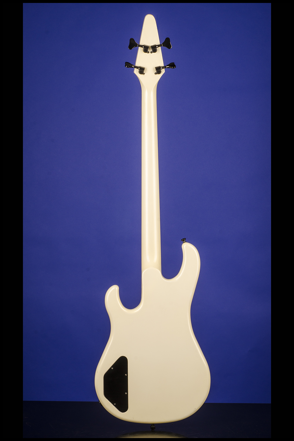 Bass IV Guitars | Fretted Americana Inc.