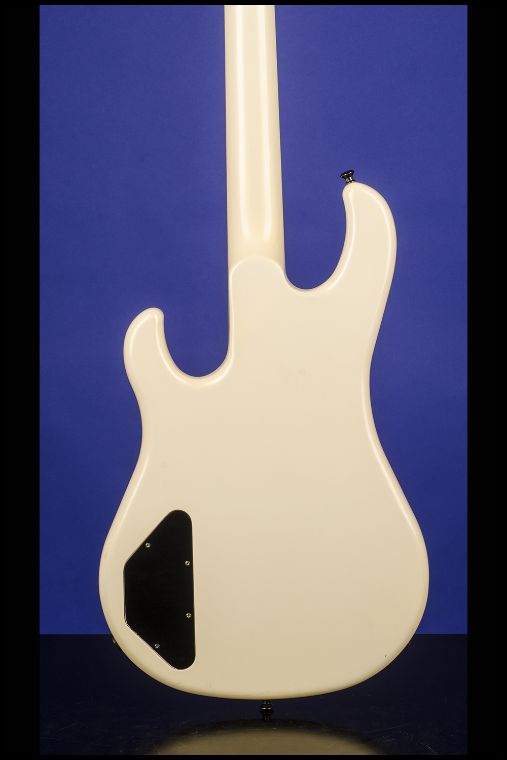 Bass IV Guitars | Fretted Americana Inc.