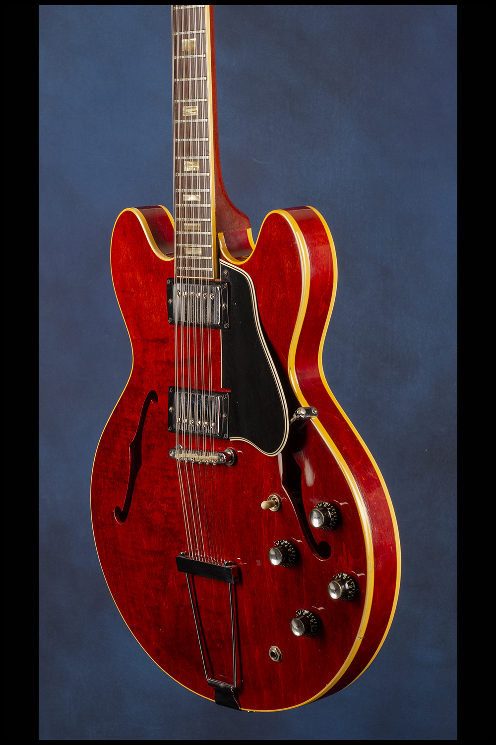 ES-335-12C Guitars | Fretted Americana Inc.